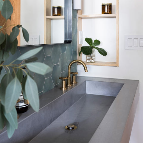 Tropical Master Bath – Trueform Concrete